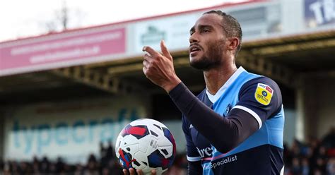 Jordan Obita Close To Hibs Transfer As Lee Johnson Looks To Land