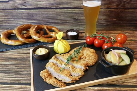 Singapore Last Few Days To Enjoy Oktoberfest At Crossroads Feast On
