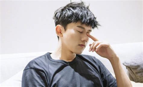 張杰換髮型了，現在的帥嗎？ 每日頭條