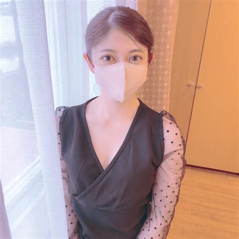 Fc2ppv 1176687 巨乳揉み放題 癒し系ヌキありメンズエステ嬢になりきり奈緒の極上マッサージ 激しく萌えたセックスのあとは奈緒パイを堪能しながらメンエス嬢イメプレフィニッシュ購入特典