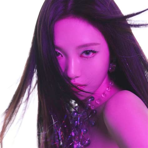 Aespa Ningning Icon ۰ —ᣞ In 2024 Æspa Ningning Iconic Photos Pretty