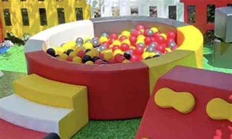 Mickey Mouse Ball Pit Soft Play La