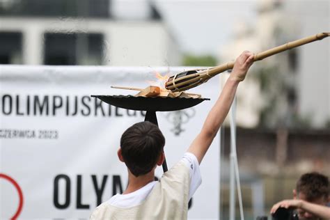 Olympic Day na stadionie Wawelu ceremoniał olimpijski i zawody