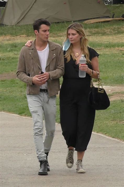 MISCHA BARTON And Gian Marco Flamini Out Kissing In Los Angeles 09 08