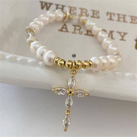Pulsera de perlas cultivadas gold filled baño de oro de 18k dije de