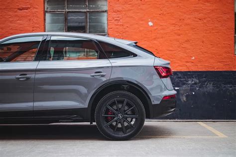实用与运动兼备，试驾全新奥迪q5l Sportback