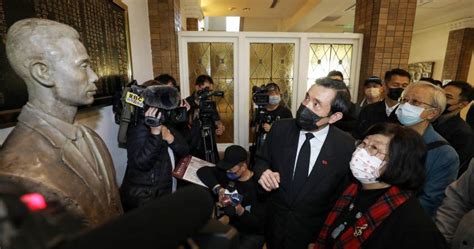 呼籲大陸當局勇於面對歷史 馬英九也警示台陷「不自由的民主」 Ctwant Line Today