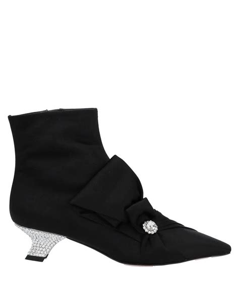 Shop Roger Vivier On Sale At Beyondstyle Get 82 Off Roger Vivier
