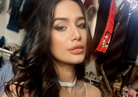 Indiase Influencer Zet Haar Eigen Dood In Scène Voor Wel Heel Bijzonder