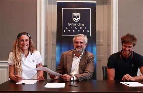 Les Girondins De Bordeaux Et La Surfeuse Justine Dupont Signent Un