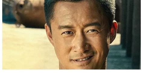 吴京新片定档，曾以命拍戏缝100多针，稳坐中国电影票房第一人 360娱乐，你开心就好