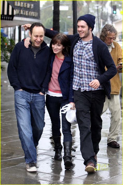 Adam Brody And Lorene Scafaria Canters Deli Duo Photo 2504915 Adam