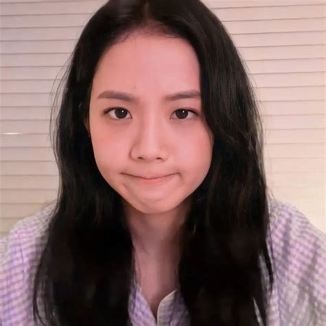 Jisoo Kim 김지수 On Instagram The Last Photo Is Better😂😂