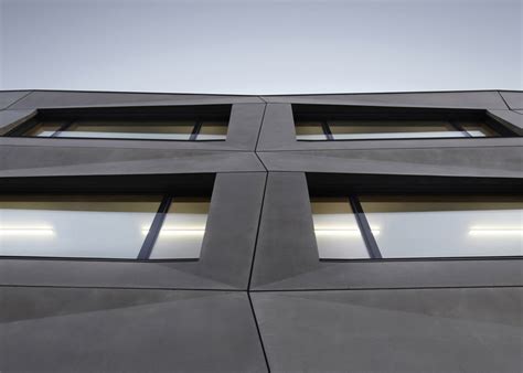 Tillich Architektur Adds Folded Concrete Facade To Office In Munich