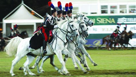 Stasera Il Carosello Dei Carabinieri A Cavallo IlGiornale It