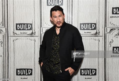 Markiplier Height How Tall Is Mark Fischbach Hood Mwr