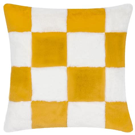 Heya Home Cozee Check Faux Fur Polyester Filled Cushion Diy At Bandq