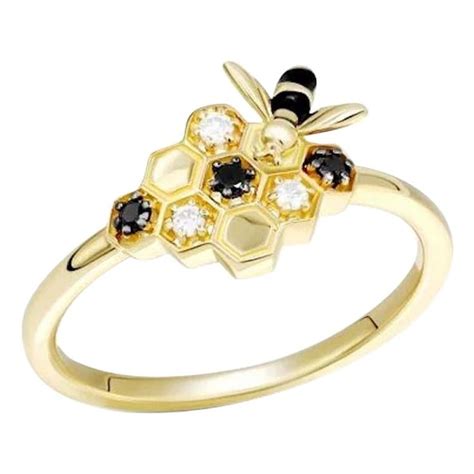 Stunning Bee Ring Diamond Enamel Yellow Gold For Her Bee Engagement