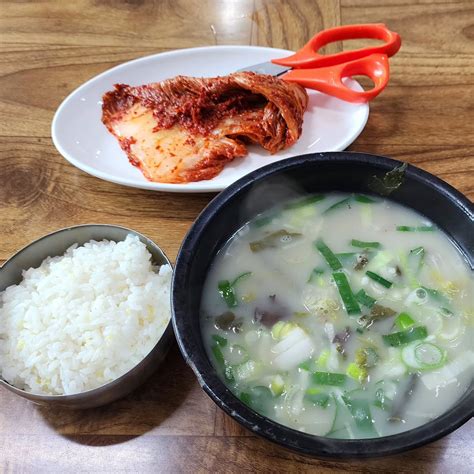 대전 일보러 갔다가 😋🤣 전현무님 먹방 보고 참치랑 김이랑 싸들고 가 봄🤣🤣😋 방송은 아무나 하는게 아닌가 보내유~~~😆😆👍 매웠는데 오상욱님만큼 땀은 났지만 상상 했던