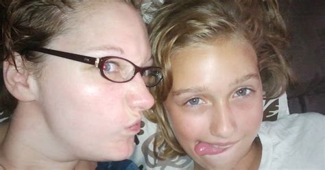 Eddi Girl 2 Girls 1 Camera Goofiness