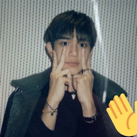 Pin By Imafashionista On Layouts Boy Groups Peace Gesture Lucas