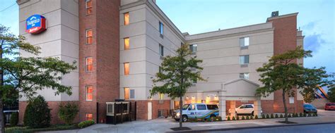 纽约拉瓜迪亚机场 法拉盛 Fairfield Inn 酒店 在 法拉盛商务旅游酒店