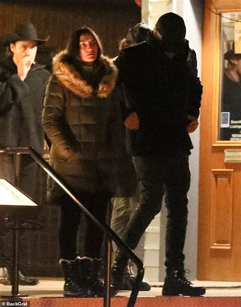 Leonardo Dicaprio Exclusive Actor Goes On Date Night With Girlfriend