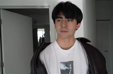 Kontes Mirip Jungkook Yang Diadakan Di Chicago Menarik Penggemar Dengan