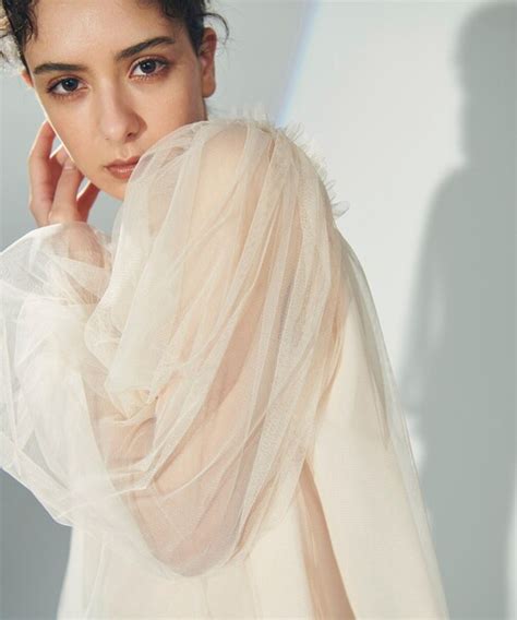 Grace Continental（グレースコンチネンタル）の「プリーツチュールトップ（シャツブラウス）」 Wear