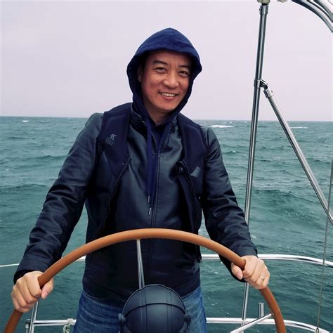 Eric Zhou Critical Facilities Manager And Office Planning Hsbc Linkedin