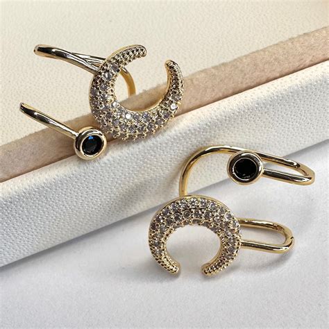 Ear Cuff Luna Y Circonitas BaÑo De Oro 18k 17mm
