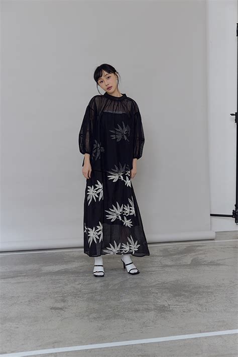 透膚刺繡花朵洋裝包套組 Mosdress