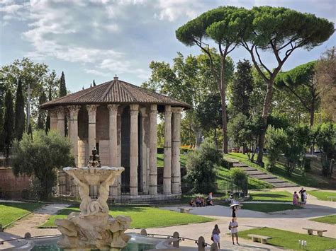 12 Countries That Blend Ancient Architecture And Modern Design