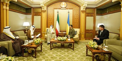 كونا ممثل سمو أمير البلاد سمو ولي العهد يلتقي الرئيس الأوكراني على