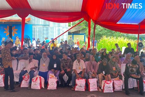 Jokowi Beri Sinyal Bantuan Pangan Beras Kembali Diperpanjang