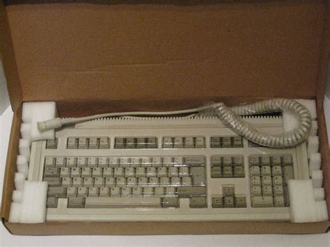 New Old Stock IDS Vintage Clicky Keyboard Pin DIN Connector Copam TESTED