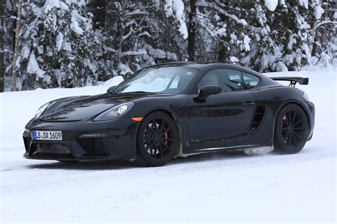 ポルシェ718ケイマン最強モデルGT4プロトタイプをフルヌード撮 clicccar