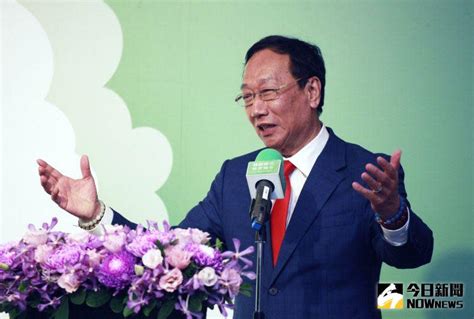 Re 問卦 為何不讓郭董買的疫苗先進來再補文件？ Ptt評價
