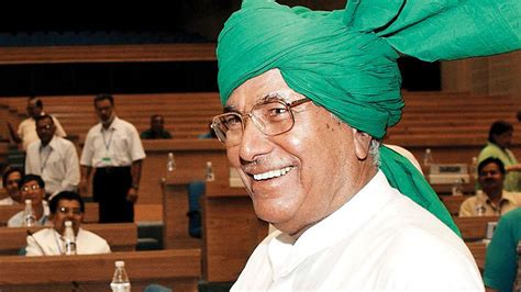 Mobile Phone Found From Ex Haryana Cm Om Prakash Chautalas Prison Cell