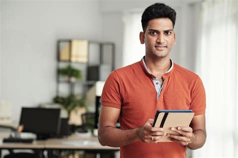 Premium Photo Smiling Indian Software Developer