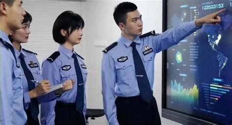 女生考研和考公同时上岸，陷入艰难抉择，父亲的话一下点醒了她 知乎