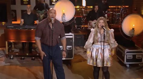 Watch Kelly Clarkson Duet With Dwayne Johnson On A Loretta Lynn Song