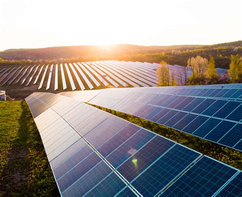O que é e como funciona a energia solar Enliv