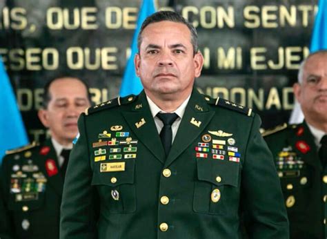 Roosevelt Hernández El Nuevo Jefe Del Estado Mayor Conjunto Proceso