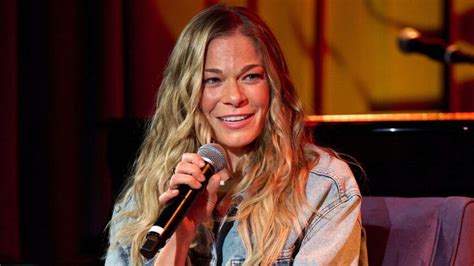 Leann Rimes Forced To Postpone Performances Due To Bleed On Vocal