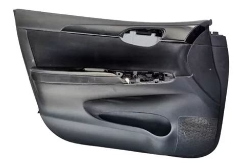 Tapa De Puerta Del Izq Nissan Sentra 2017