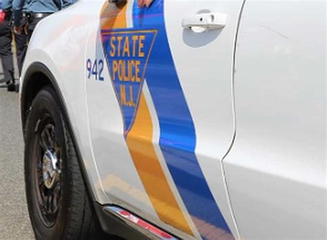 Easton Man Crashes Into Tree Hides In Warren County Farm During