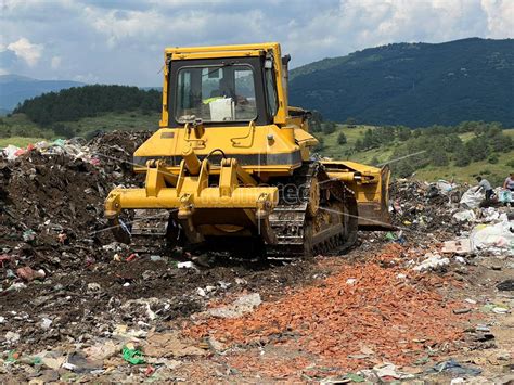 ИЗВЕСТУВАЊЕ ЗА РАСЧИСТУВАЊЕ НА ГРАДСКАТА ДЕПОНИЈА Комарец