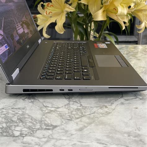 Đồ Họa Gaming Dell Precision 7740 Core I7 9850H Ram 16Gb Ssd 512Gb