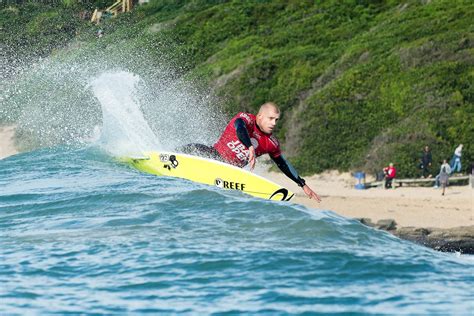 Pro Surfer Mick Fanning Fights Off Terrifying Shark Attack The
